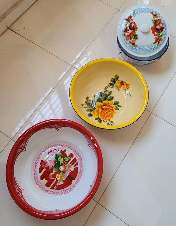 Vintage Enamel Wash Basins Bowls Pots, Furniture & Home Living ...