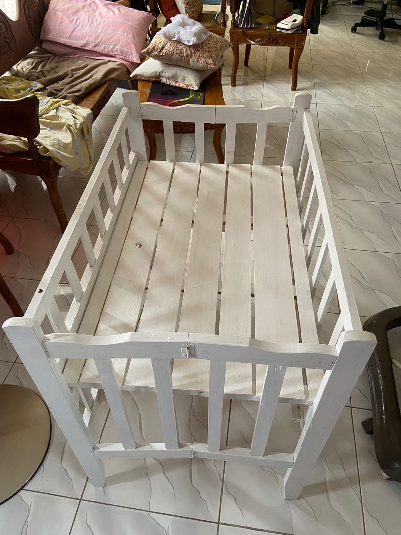 White Wooden Adjustable Drop-Side Crib, Babies & Kids, Baby Nursery ...