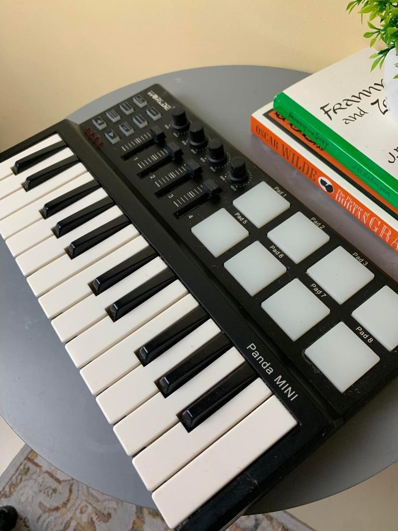 Worlde Panda Mini - 25 Key USB Keyboard and Drum Pad MIDI Controller ...