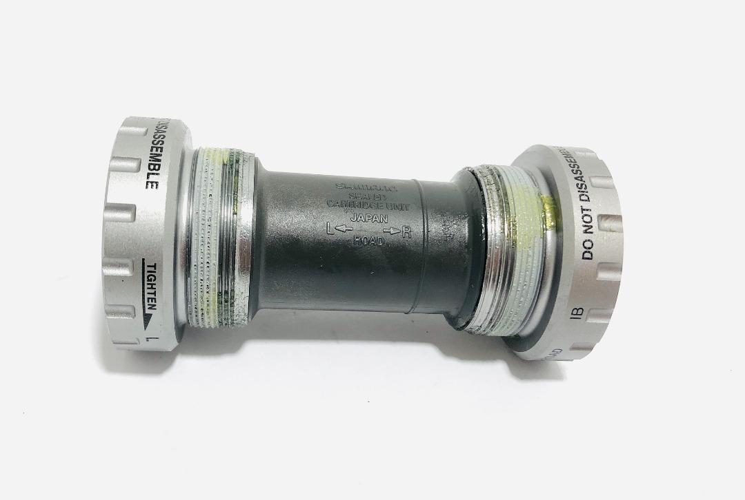 全新 Shimano 105 BB-5700 日牙 外掛式BB, 體育器材, 自行車及配件, 單車在旋轉拍賣