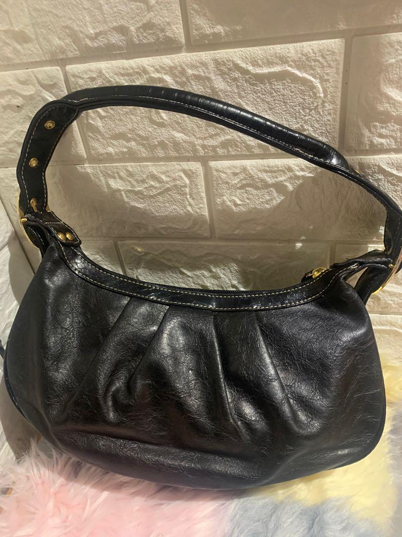 Capacci Black Kili-kili Bag, Luxury, Bags & Wallets on Carousell