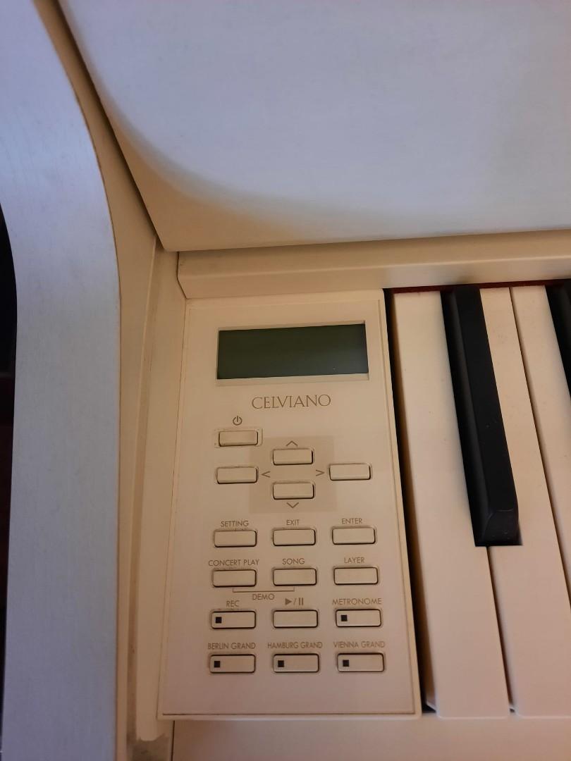 Casio GP300 CELVIANO Grand Hybrid, Hobbies & Toys, Music & Media ...