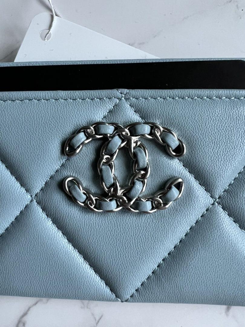 Chanel 22b 19 Light Blue Card Case with Mixed Hardware, Women's Fashion ...
