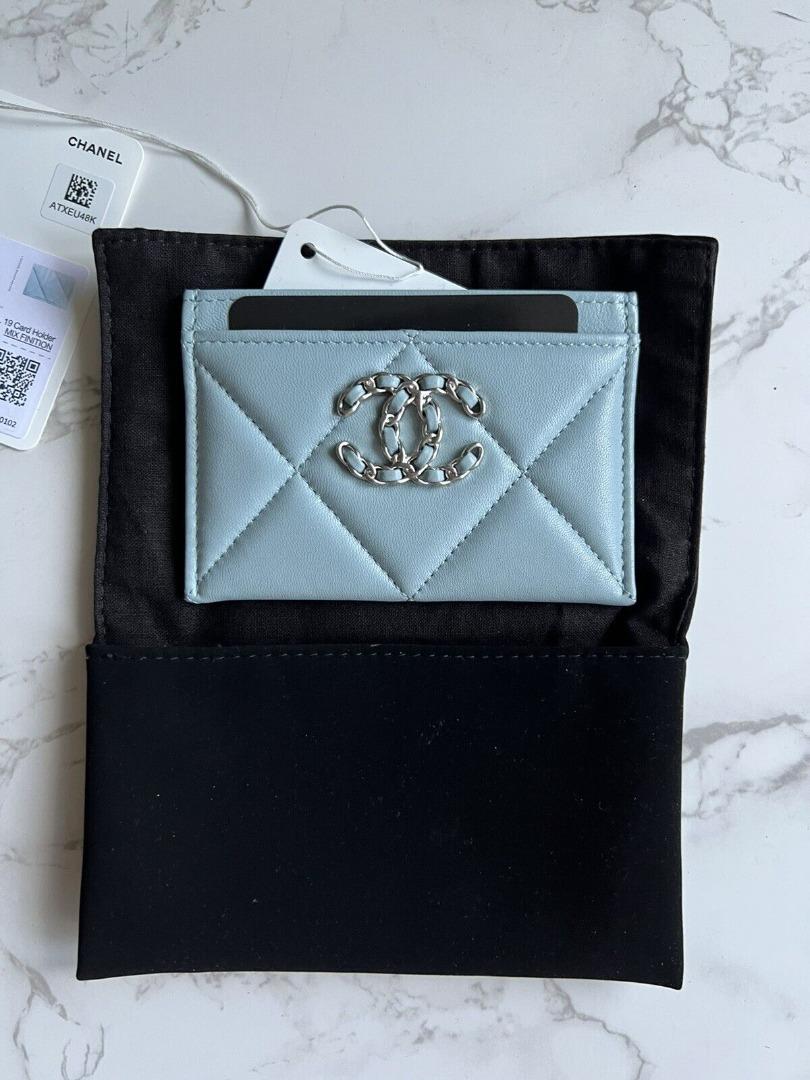 Chanel 22b 19 Light Blue Card Case with Mixed Hardware, Women's Fashion ...