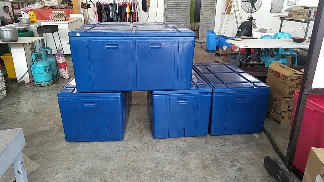 cooler box, Furniture & Home Living, Home Improvement & Organization ...
