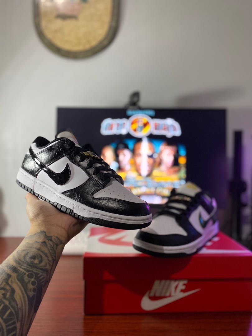 Dunk Low World Champions, Men's Fashion, Footwear, Sneakers on Carousell
