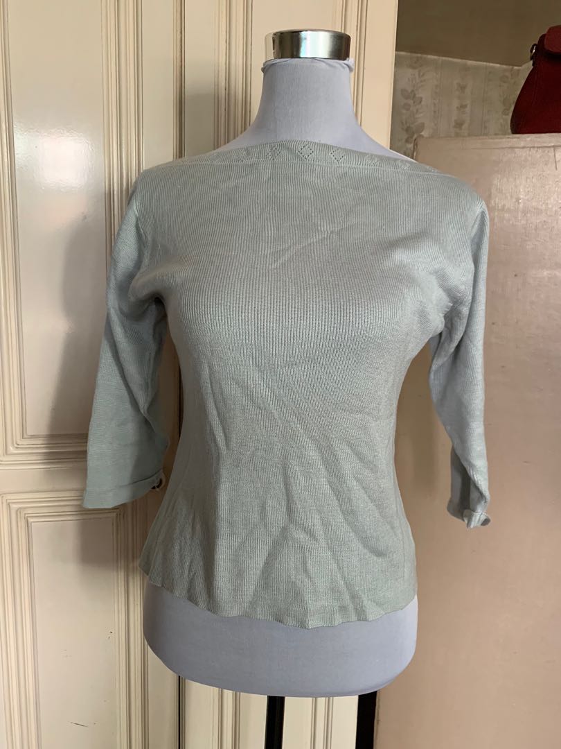 Light Grey Top, Women's Fashion, Tops, Blouses on Carousell