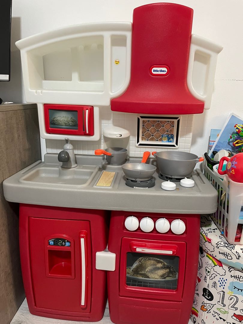 Little Tikes Kitchen Set, Hobbies & Toys, Toys & Games on Carousell