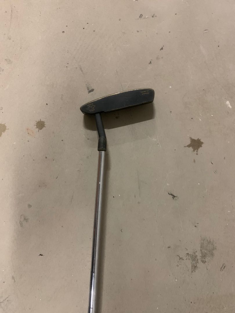 Lynx 10 Irons and putter, Sports Equipment, Sports & Games, Golf on ...