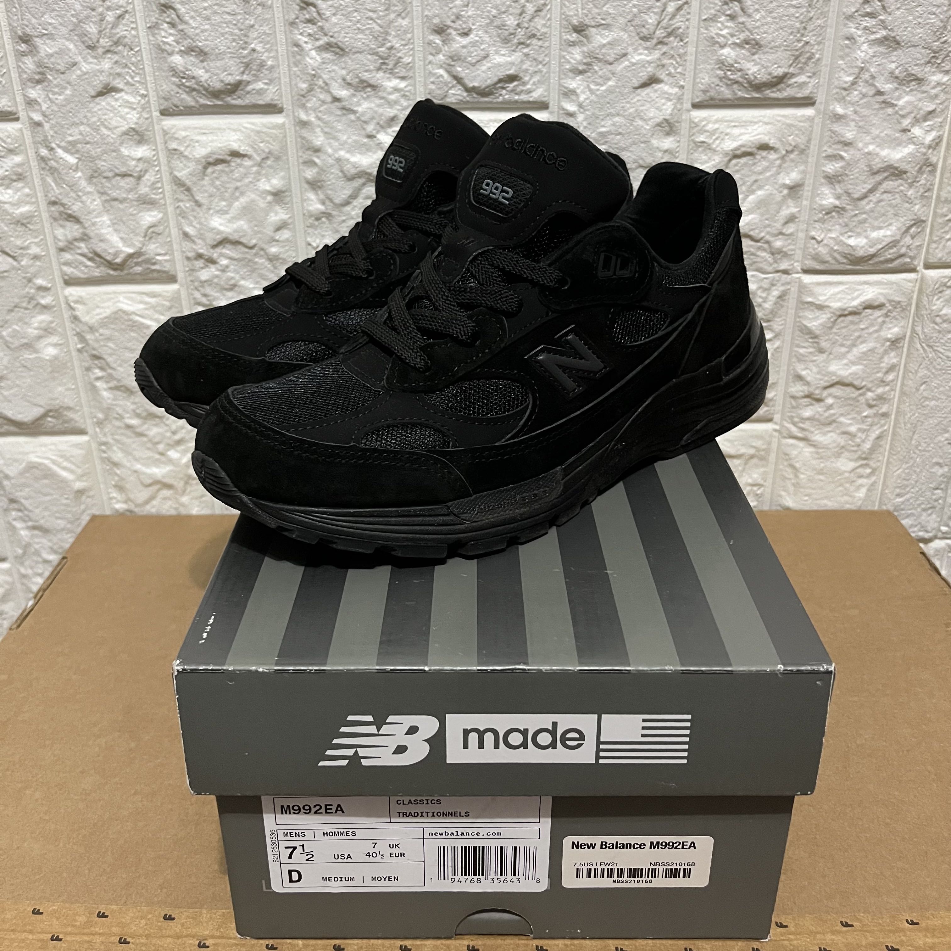 New Balance M992EA 992 全黑 us7.5 uk7, 男裝, 鞋, 波鞋 - Carousell