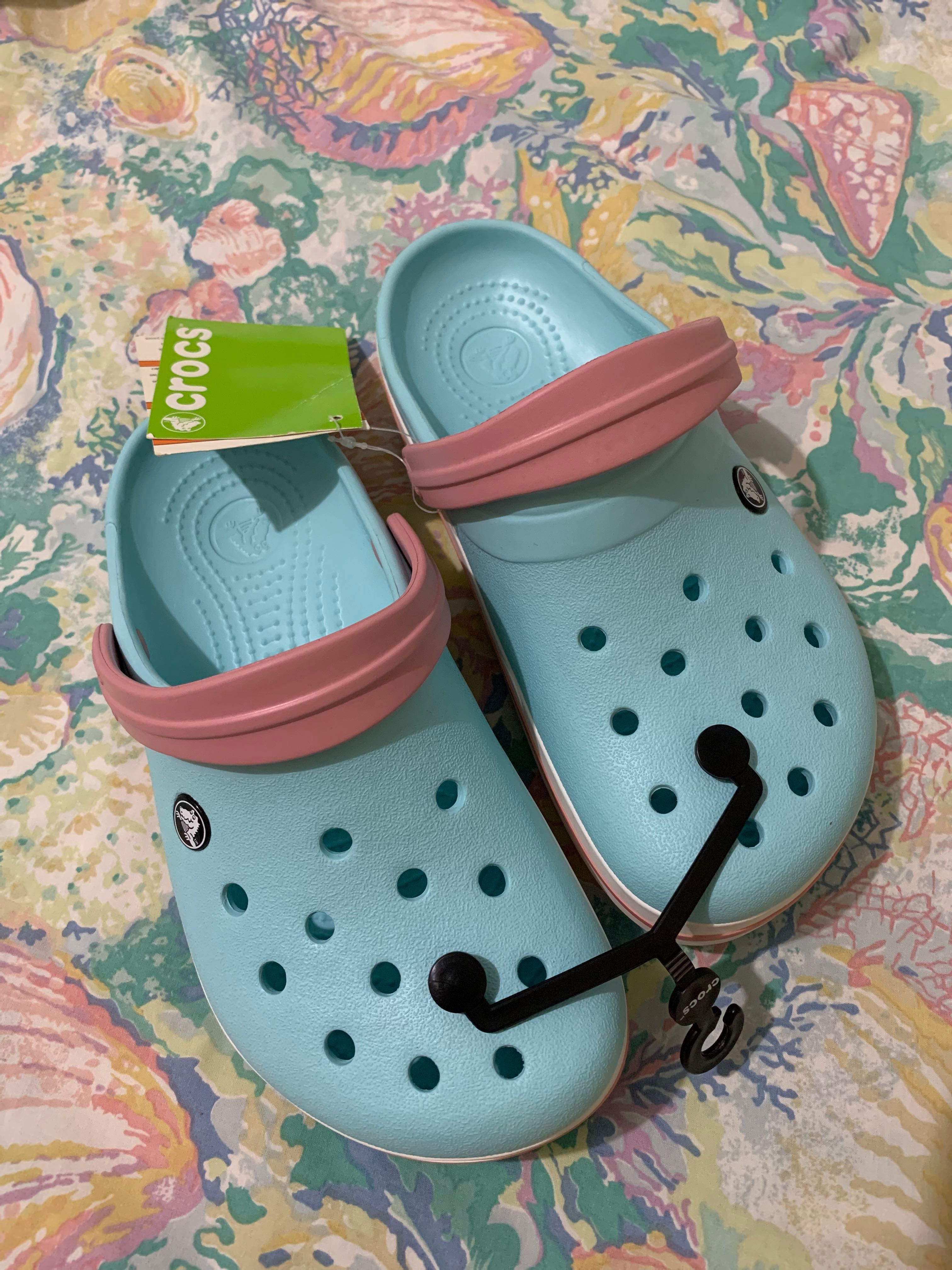 Original CROCS, Women's Fashion, Footwear, Slippers and slides on Carousell