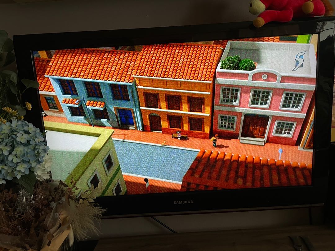 REDUCED TO CLEAR Samsung TV 40 Inch TV Home Appliances TV
