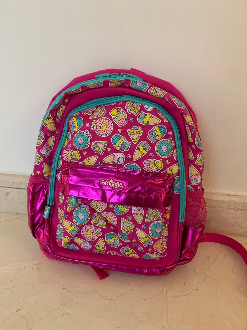 Smiggle back pack & pop it, Hobbies & Toys, Stationery & Craft ...