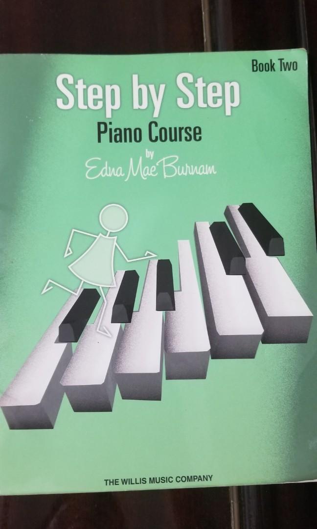 Step by Step Book 1 & 2, 興趣及遊戲, 書本 & 文具, 教科書 - Carousell