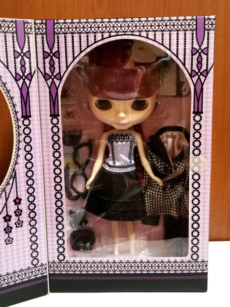 全新Takara Tomy NEO Blythe Natasha Moore 大B 小布B女大眼妹CWC hasbro, 興趣及遊戲, 玩具 ...