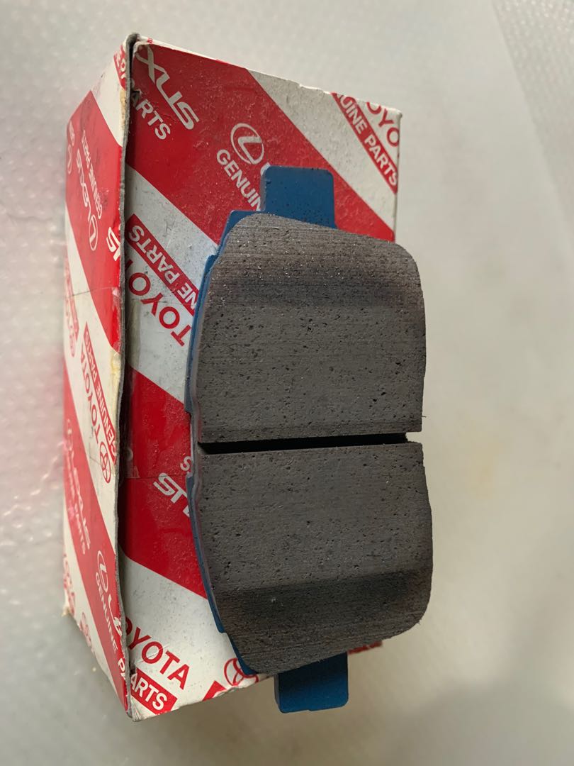 TOYOTA GENUINE PARTS PAD KIT DISC BRAKE 04465-52100, Car Accessories ...