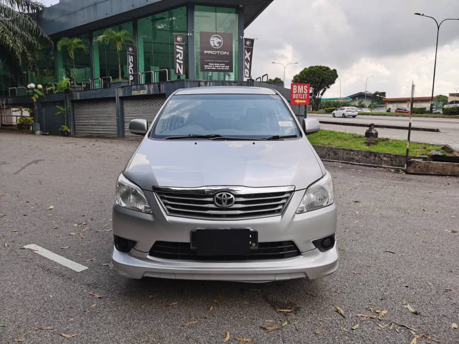 TOYOTA INNOVA 2.0MT E SPEC 2015TH, Cars, Cars for Sale on Carousell