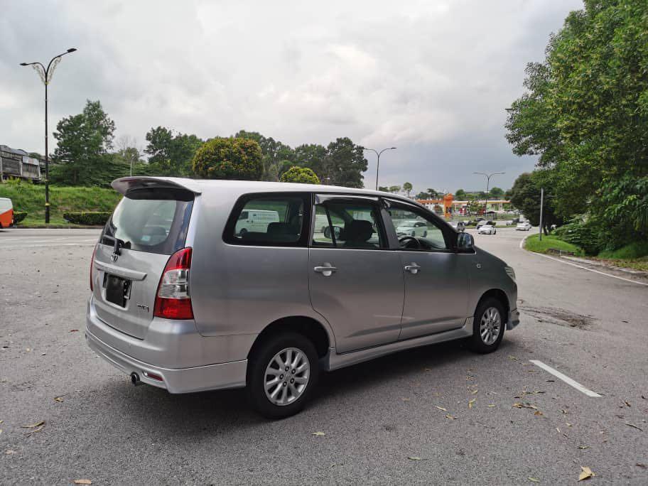 TOYOTA INNOVA 2.0MT E SPEC 2015TH, Cars, Cars for Sale on Carousell