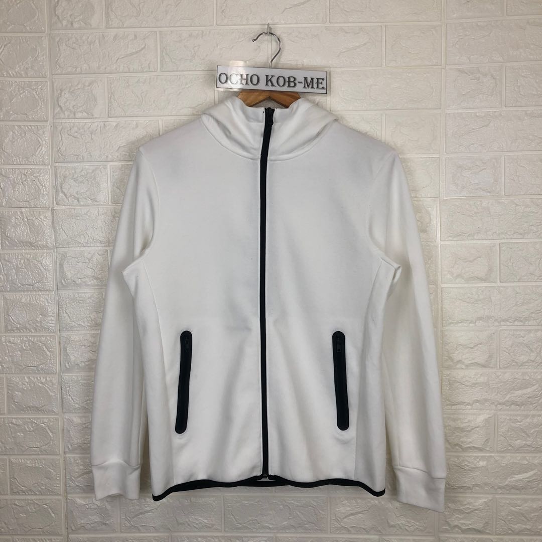UNIQLO TECH FLEECE, Men's Fashion, Coats, Jackets and Outerwear on ...