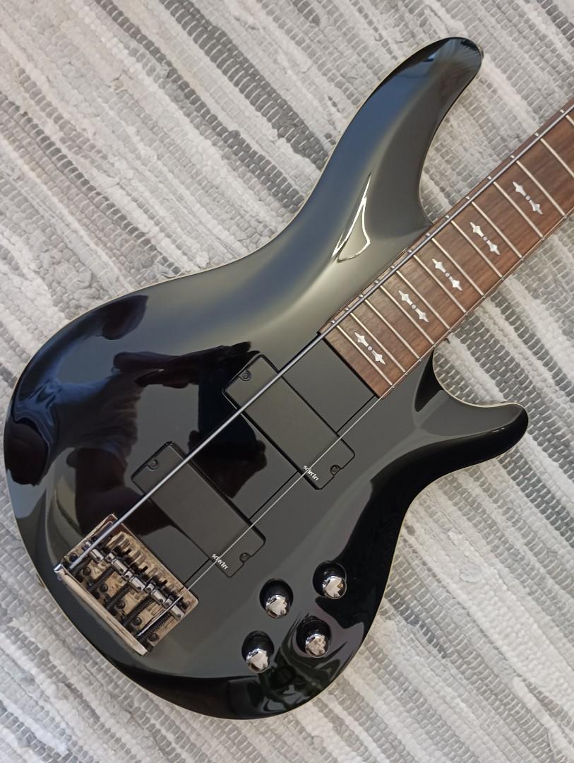 5 String Bass Guitar, Hobbies & Toys, Music & Media, Musical ...