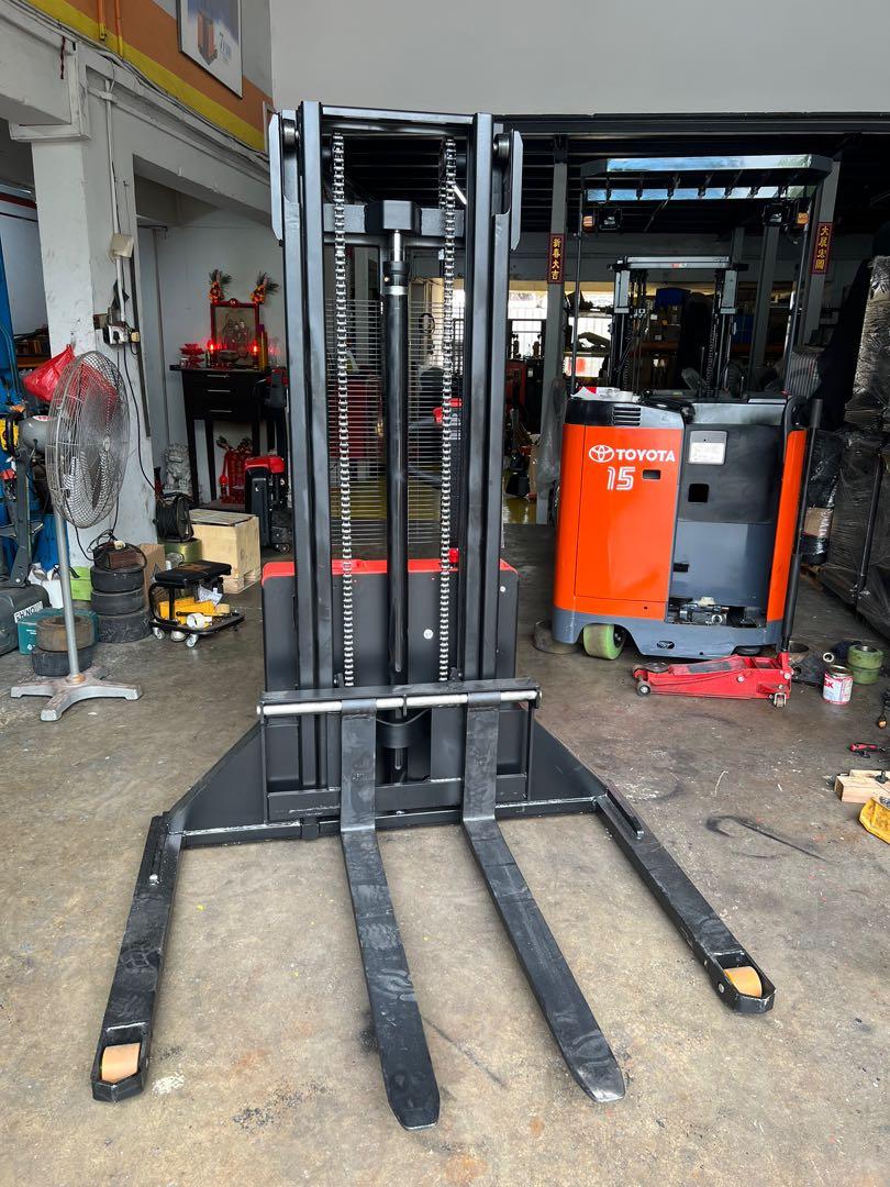 Brand new 1.5ton Electic power pallet stacker ( Any pallets can use ...