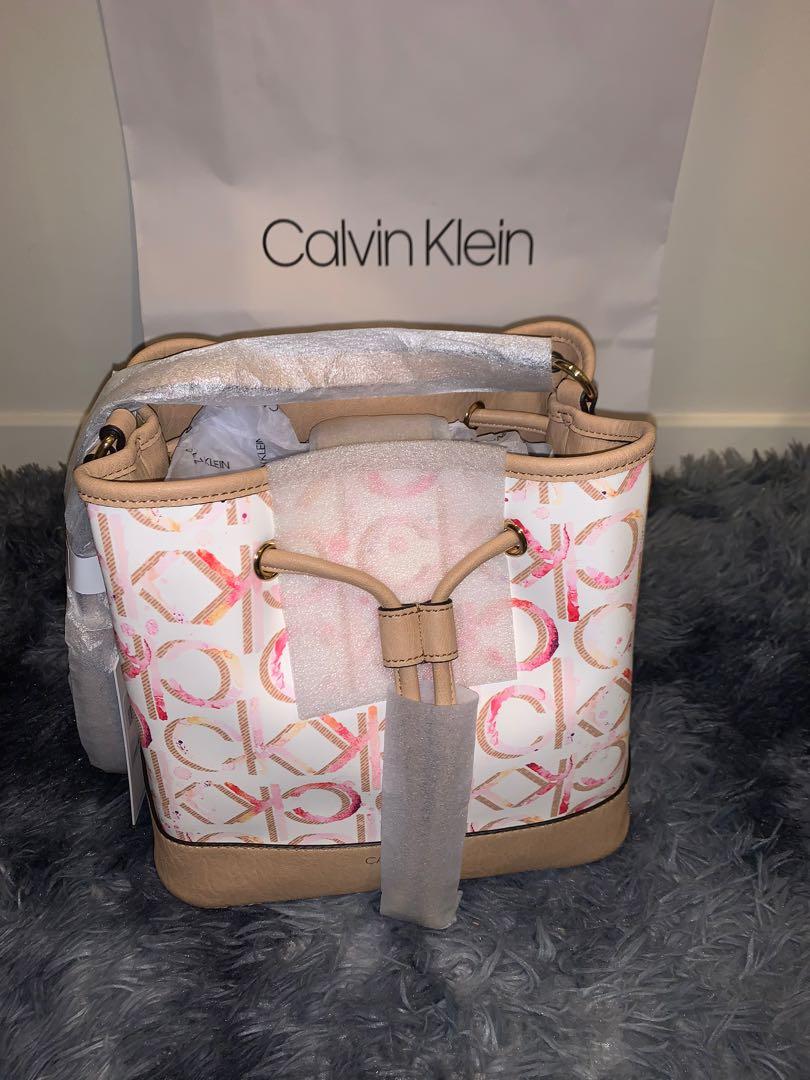Calvin Klein Bucket Bag, Women's Fashion, Bags & Wallets, Cross-body ...