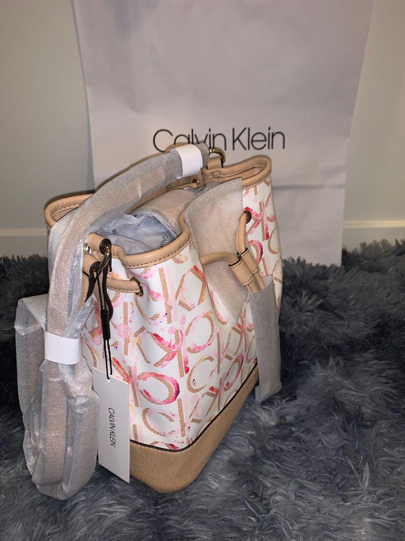 Calvin Klein Bucket Bag, Women's Fashion, Bags & Wallets, Cross-body ...