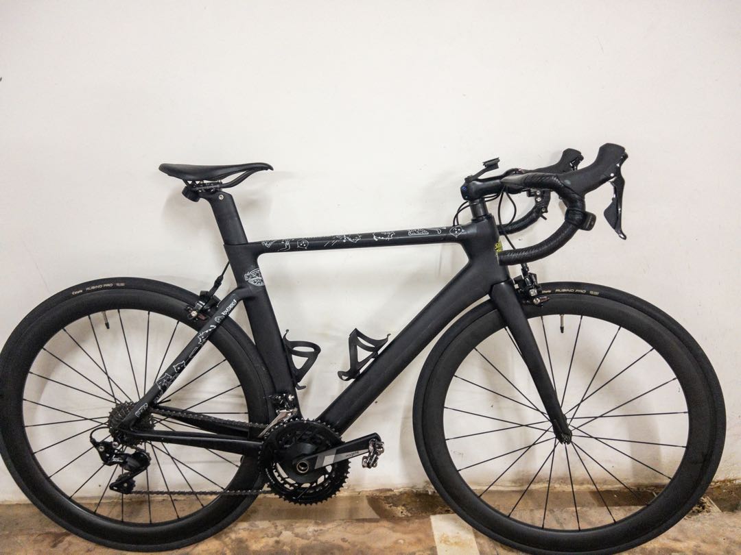 Cosmos Speedmachine 01 carbon aero road bike, Sports Equipment ...