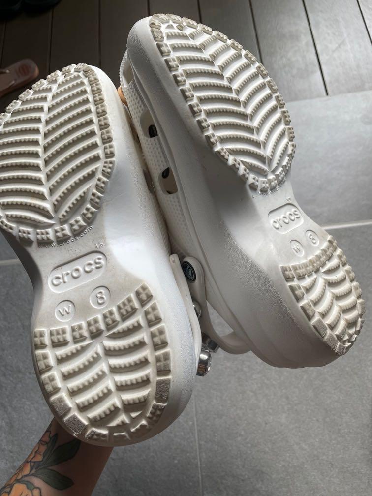 Crocs Classic Platform W8 (lots of jibbitz), Women's Fashion, Footwear, Flipflops and Slides on ...