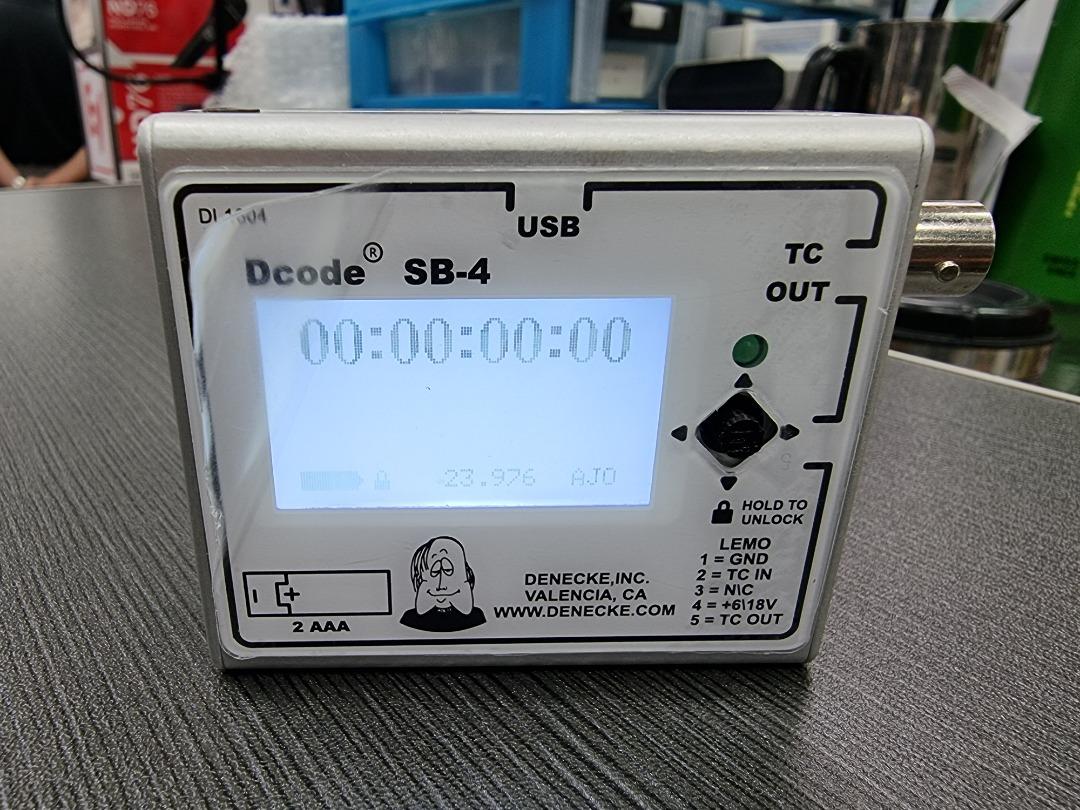 Denecke DCODE® SB-4 SYNCBOX TIME CODE GENERATOR, Audio, Portable Audio ...