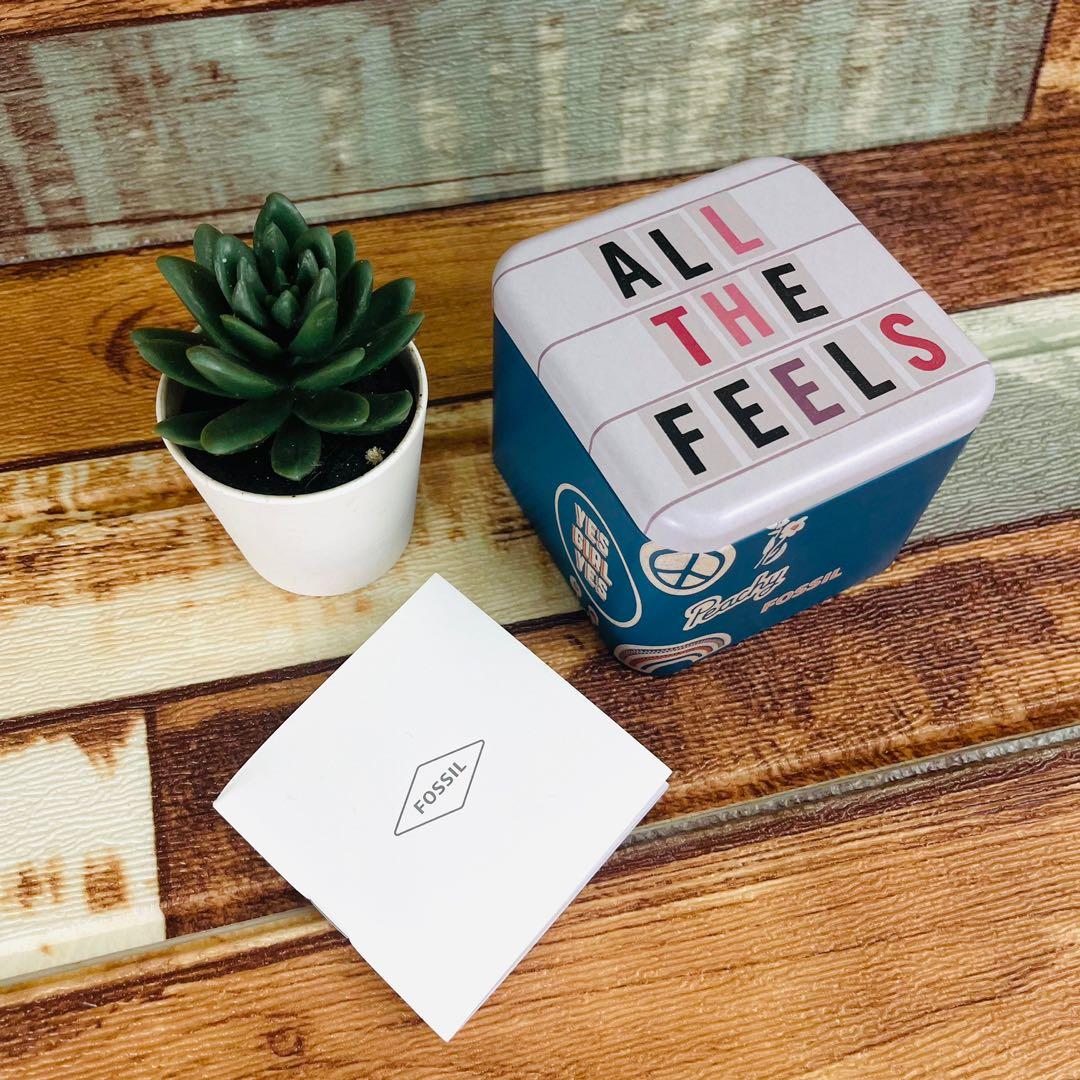 Fossil Watch Tin Box, Women's Fashion, Jewelry & Organisers, Accessory ...