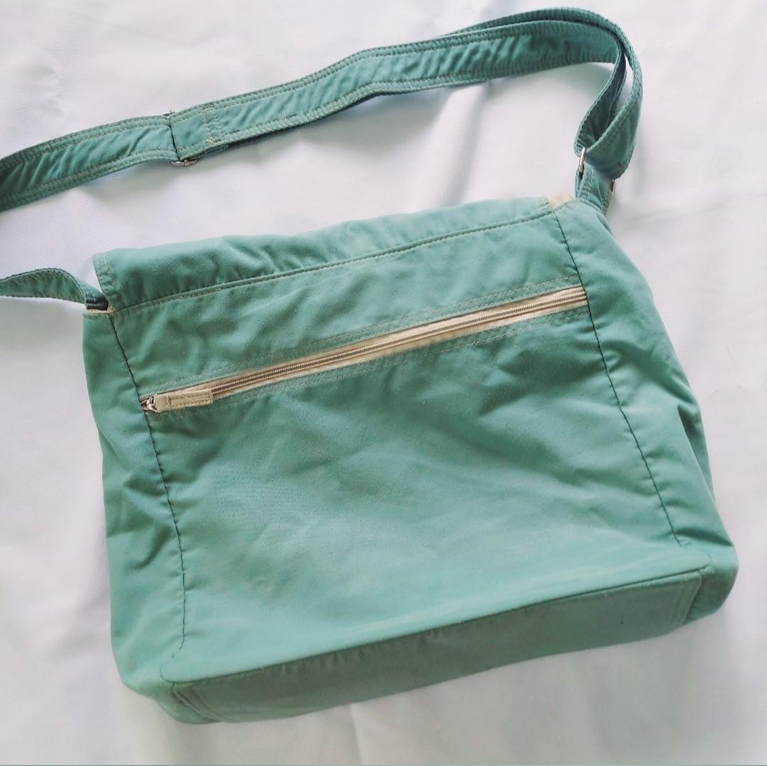 Heartstrings Body Bag, Women's Fashion, Bags & Wallets, Cross-body Bags ...