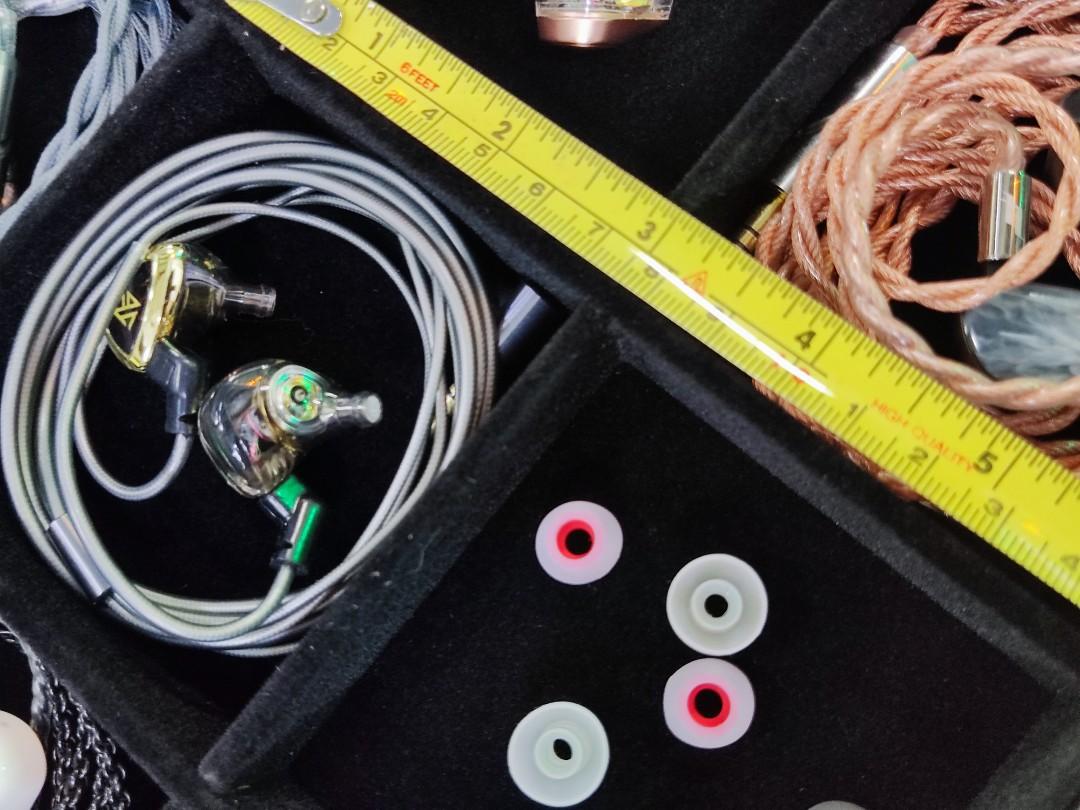 (sold out)IEM collector accessories display case, Audio, Portable Audio ...