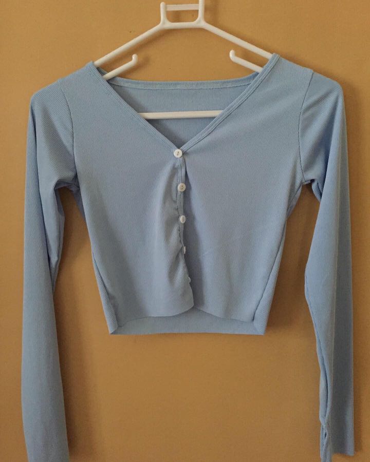 Light Blue Long Sleeve Cropped Top, Women's Fashion, Tops, Longsleeves ...