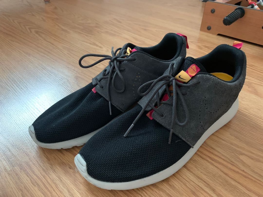 Nike Roche Run, Men's Fashion, Footwear, Sneakers on Carousell