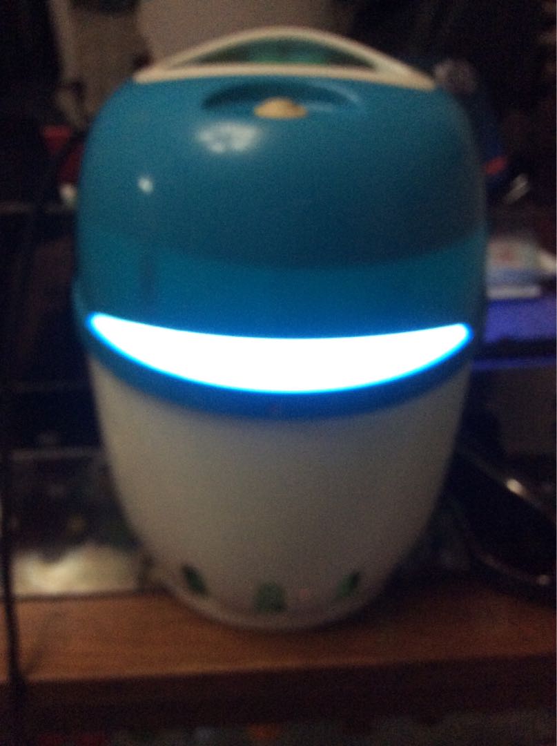 Philips Insect Trapper, Health & Nutrition, Insect Repellents on Carousell