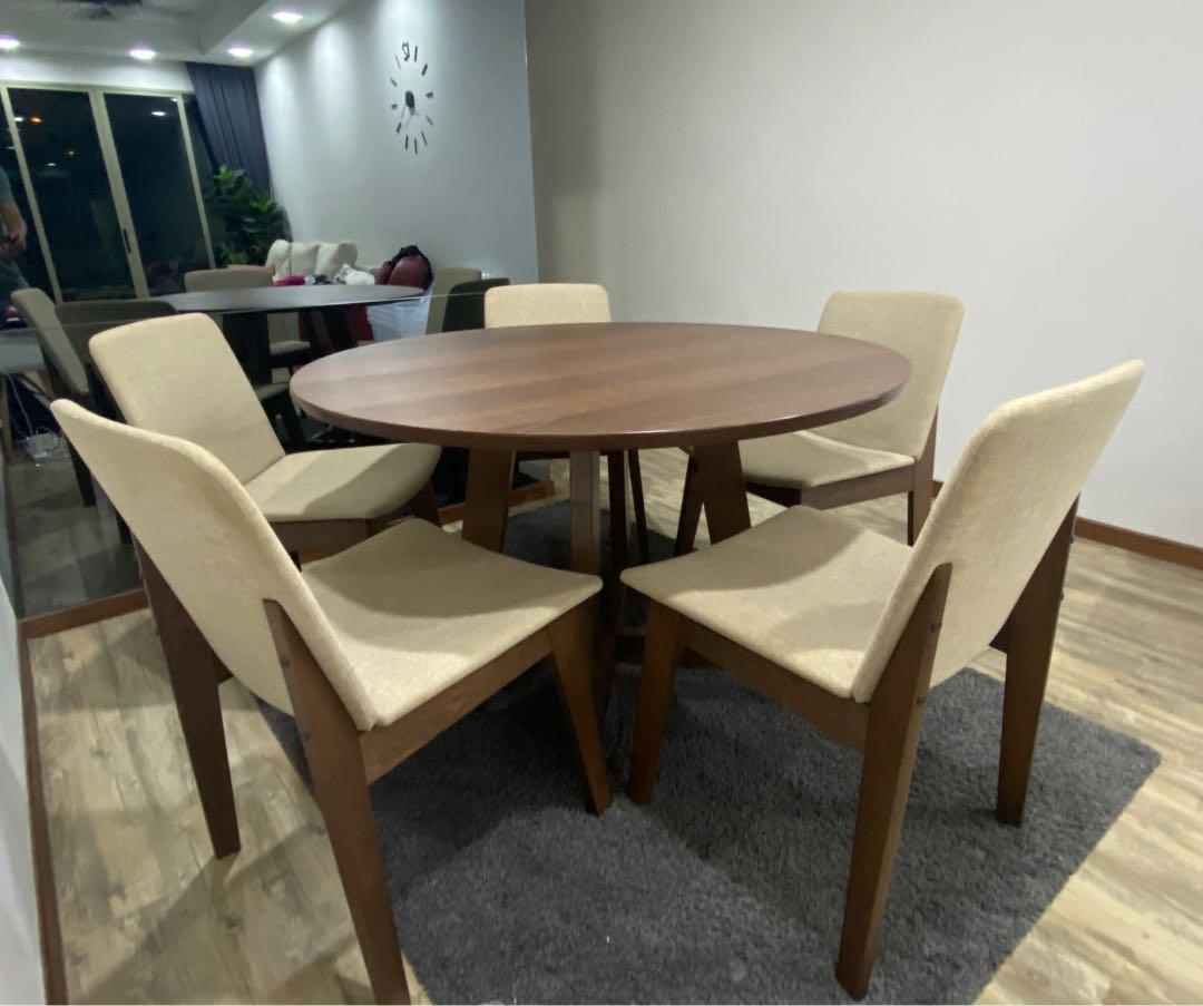 Round dining table with five chairs, Furniture & Home Living, Furniture ...