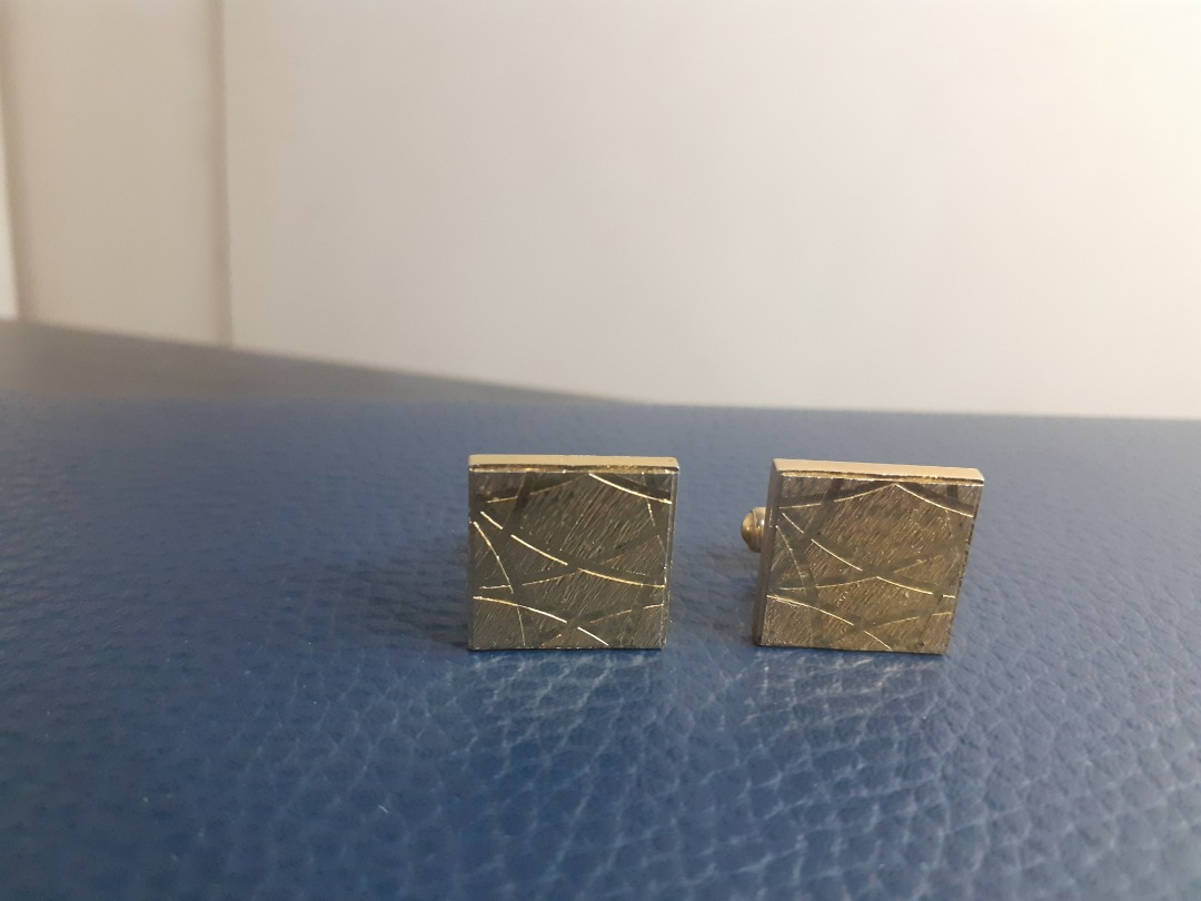 Royal Castle Cufflinks, Men's Fashion, Watches & Accessories, Jewelry ...