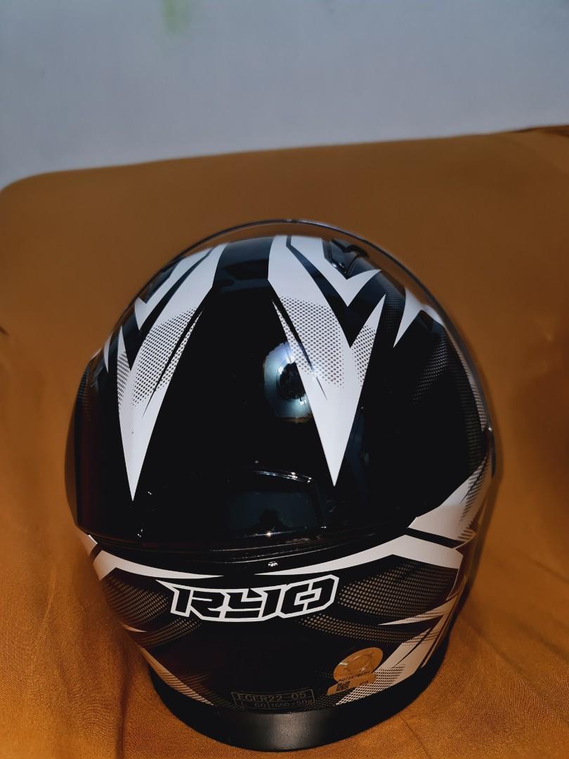 RYO HELMET used 3 times, Motorbikes, Motorbike Parts & Accessories ...