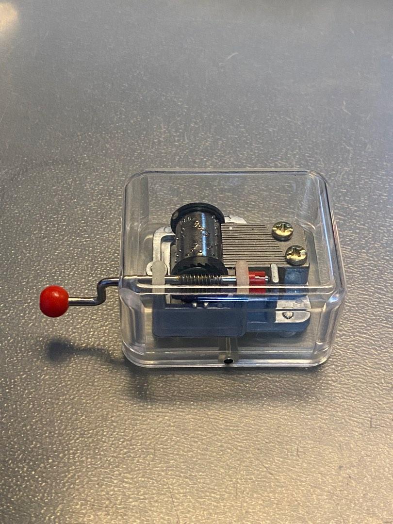 Transparent Hand Crank Music Box, Hobbies & Toys, Music & Media, Music ...