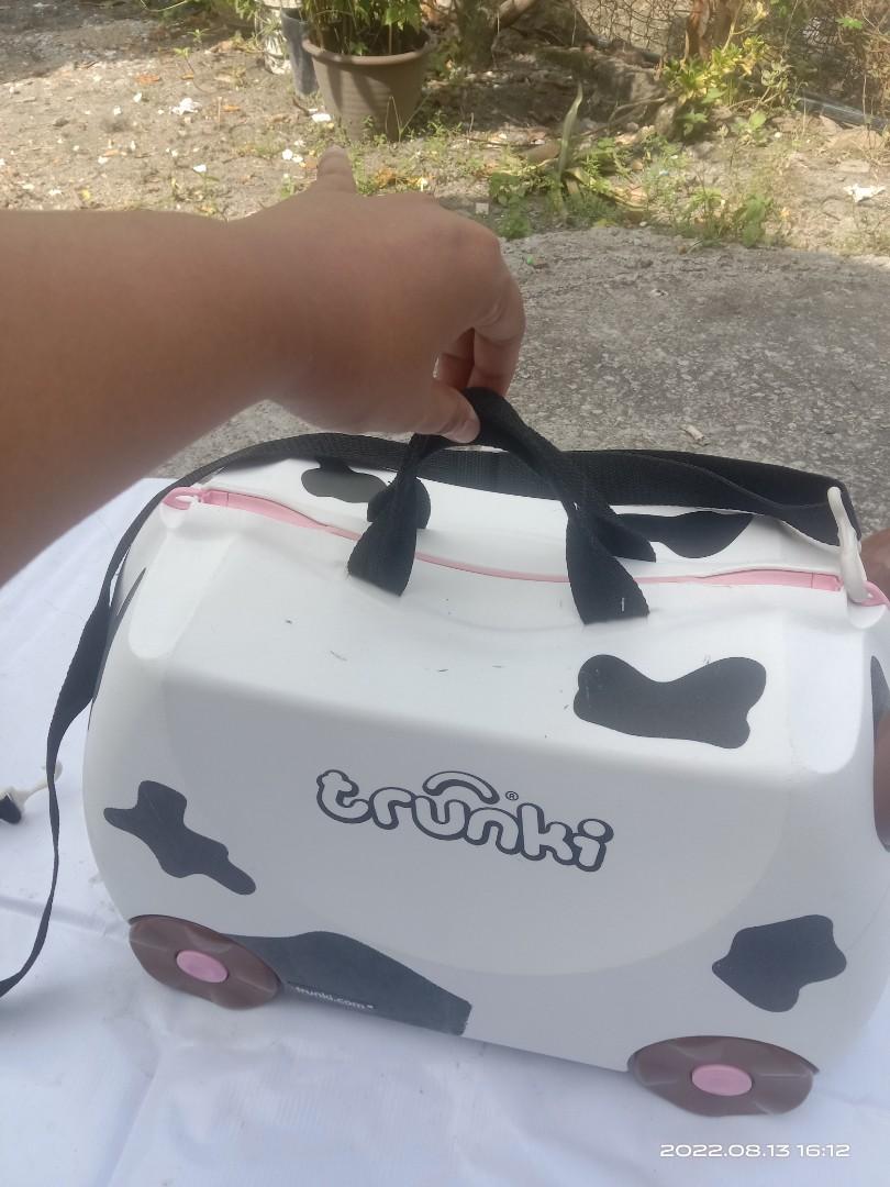 Trunki Ride-on Suitcase: Frieda The Cow, Babies & Kids, Bathing ...