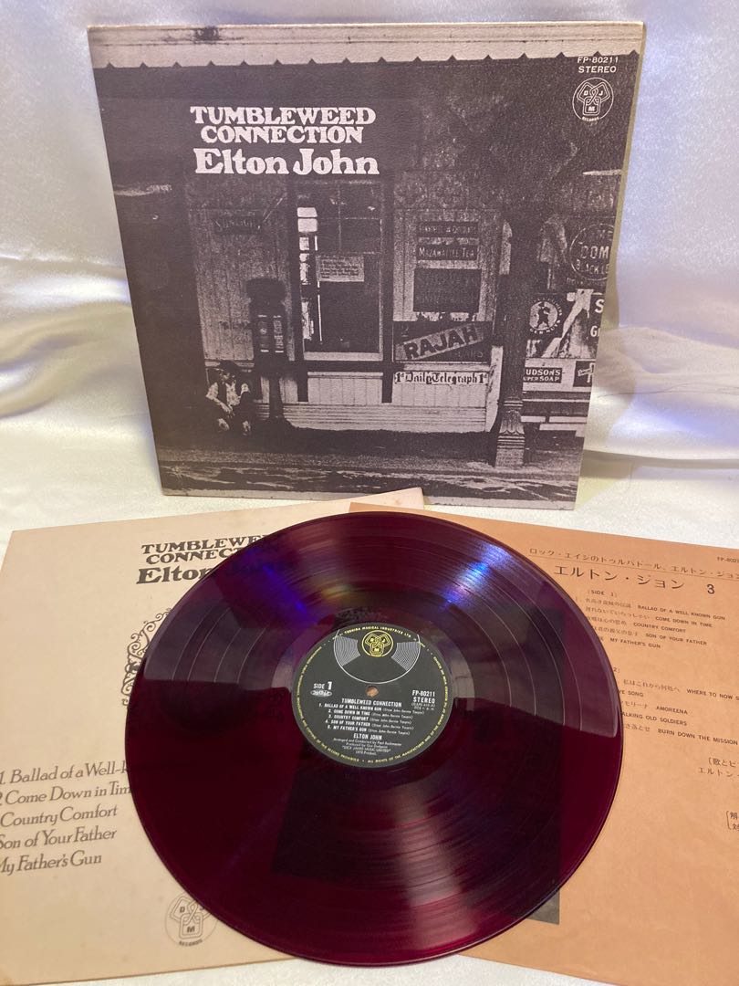 日本版TUMBLEWEED CONNECTION ELTON JOHN LP 可樂膠 黑膠唱片, 興趣及遊戲, 音樂、樂器 & 配件, 音樂與 ...