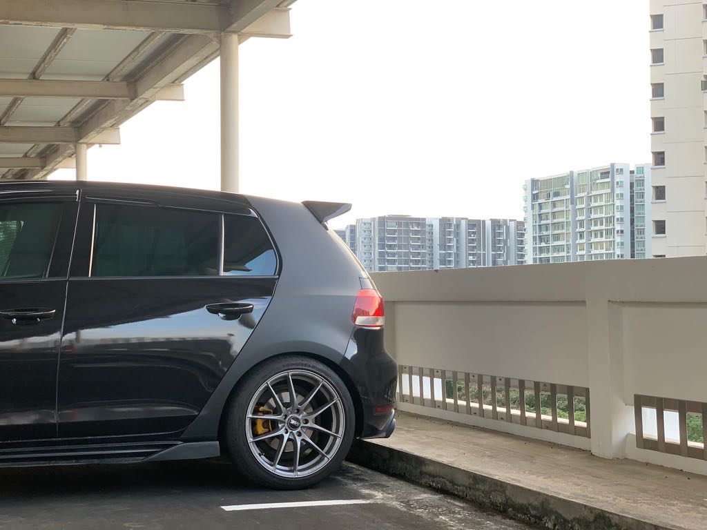 Volkswagen Golf Gti Vinyl Wrap Matte Black Half Rear Car Accessories Car Workshops And Services