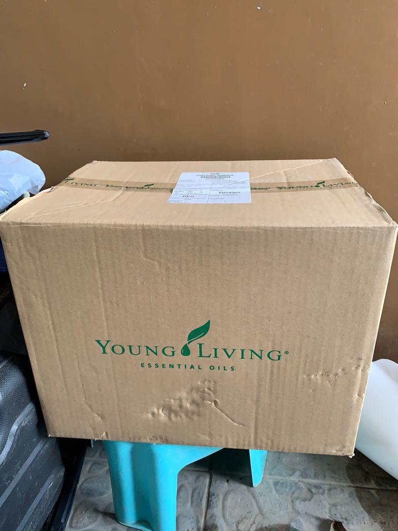 Young Living Viya Travel Diffuser only, Furniture & Home Living, Home ...