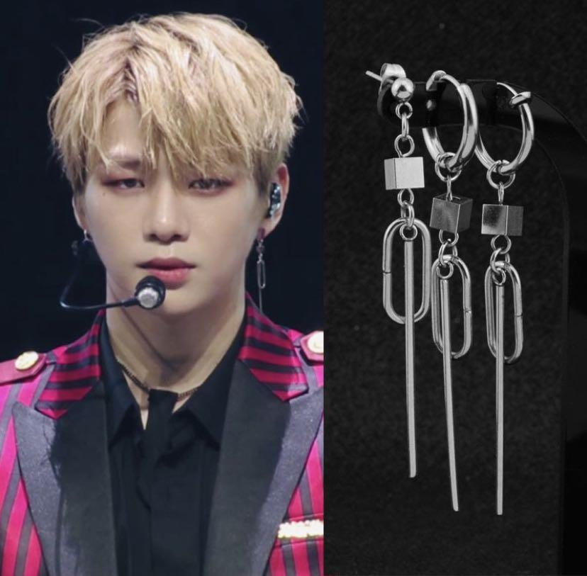 Dangling earrings kpop store