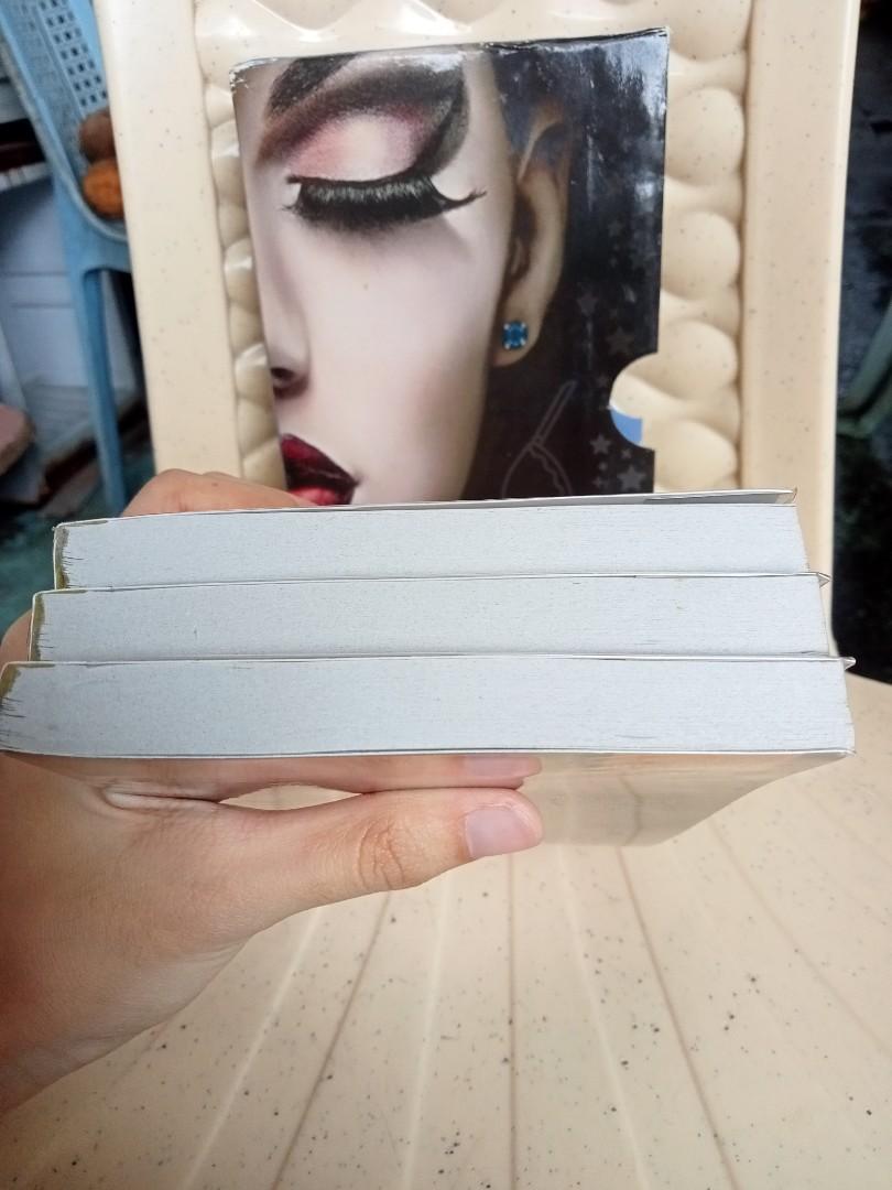 (SIGNED) ANG MAHIWAGANG BRA NI LOLA TRILOGY by OWWSIC (WATTPAD ...