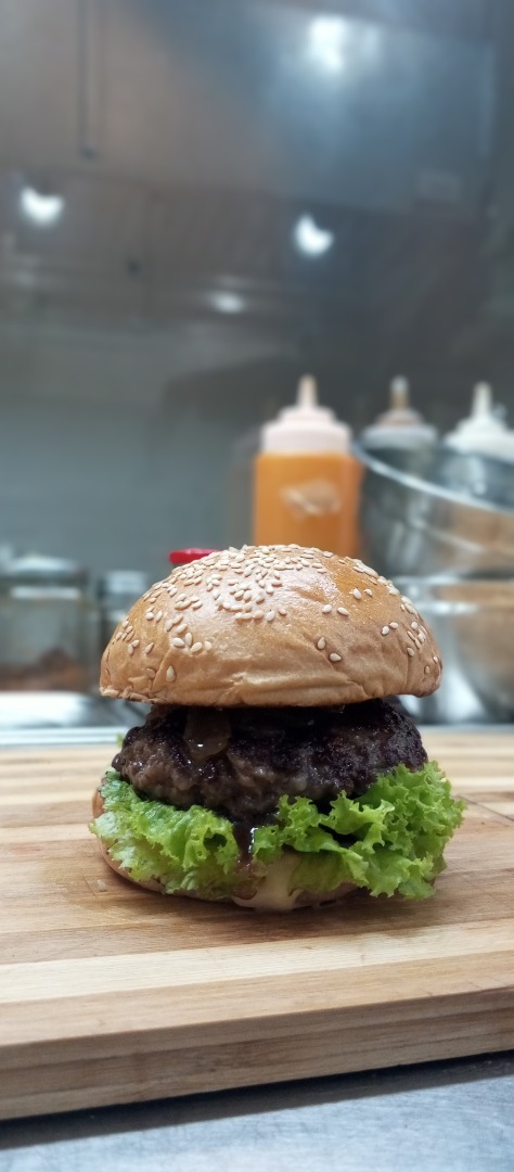 CLASSIC BURGER, Food & Drinks, Fresh Produce on Carousell