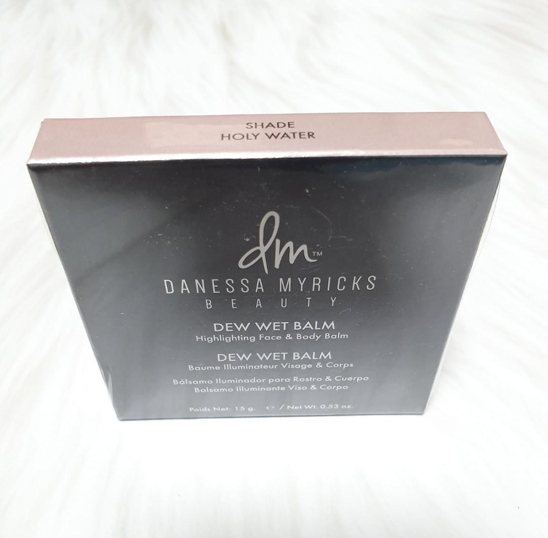 Danessa myricks 打亮 高光 打亮盤 dew wet balm -色號shade holy water, 香水、美妝、保養 ...