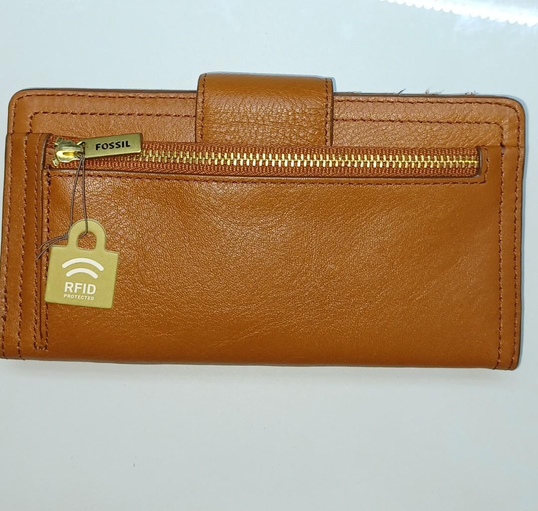 Fossil wallet, Women's Fashion, Bags & Wallets, Wallets & Card Holders ...