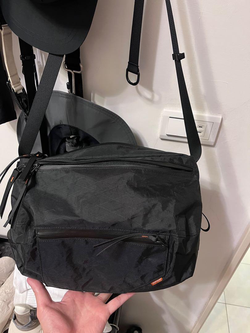 Goopi XP-M1 ”Wander“ Shoulder Bag - Shadow, 他的時尚, 包包與錢包, 腰包、手拿包在旋轉拍賣